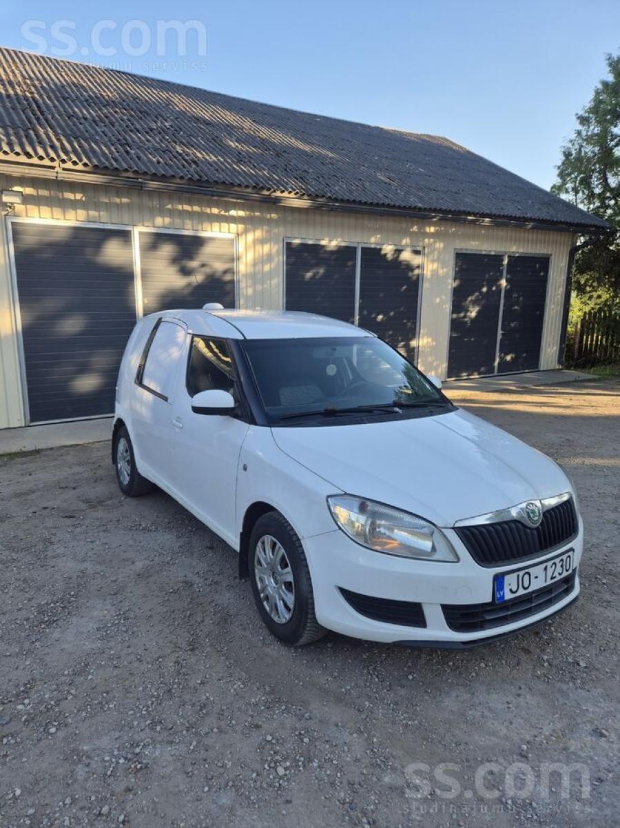 Balts Skoda Praktik 2011 Saldus, ar dzinēja tilpumu 1.20 L un nobraukumu 349 tūkst. km par 1100 €, foto 1 vietnē AUTOMOTO.COM.LV