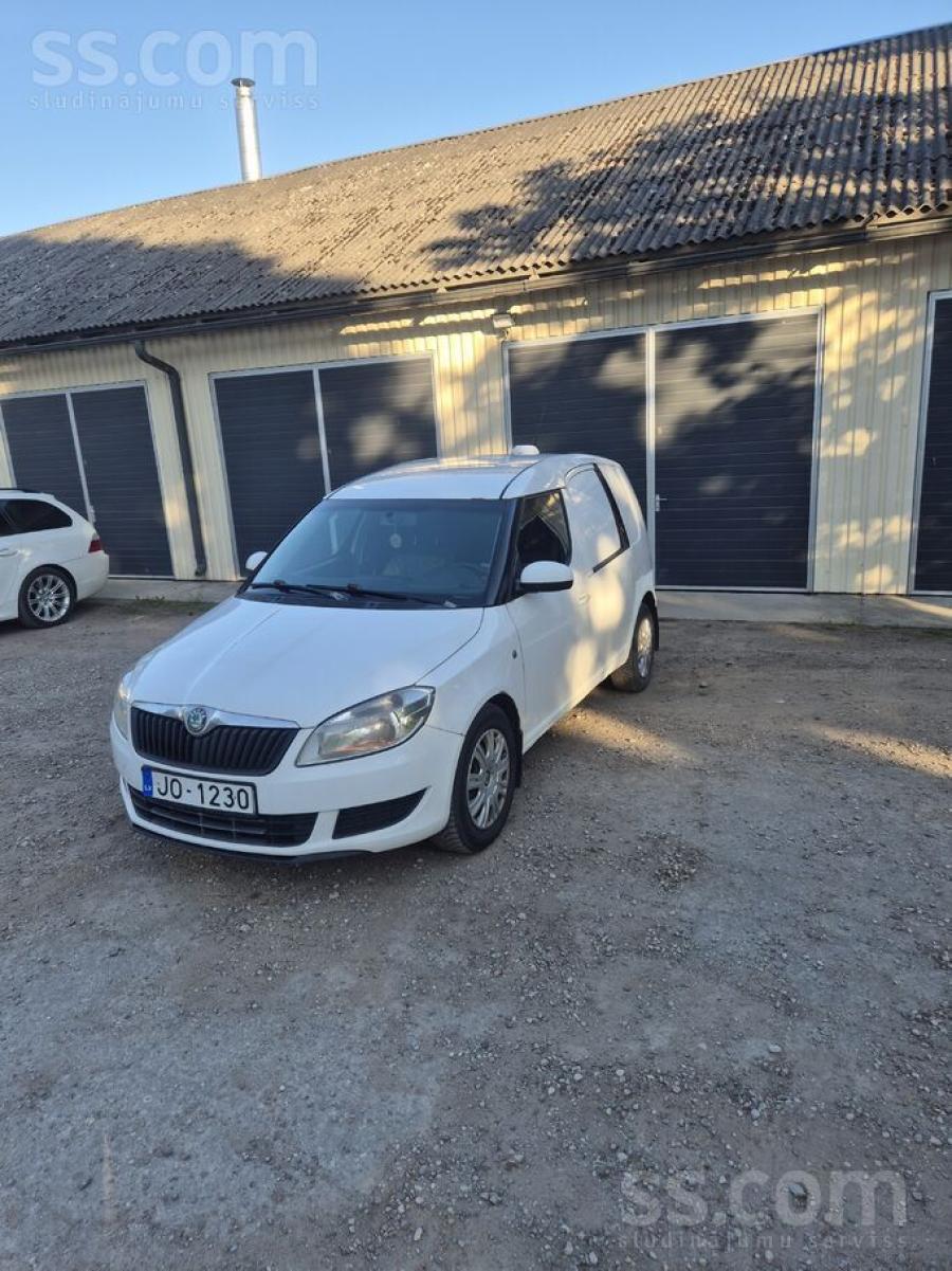 Balts Skoda Praktik 2011 Saldus, ar dzinēja tilpumu 1.20 L un nobraukumu 349 tūkst. km par 1100 €, foto 3 vietnē AUTOMOTO.COM.LV