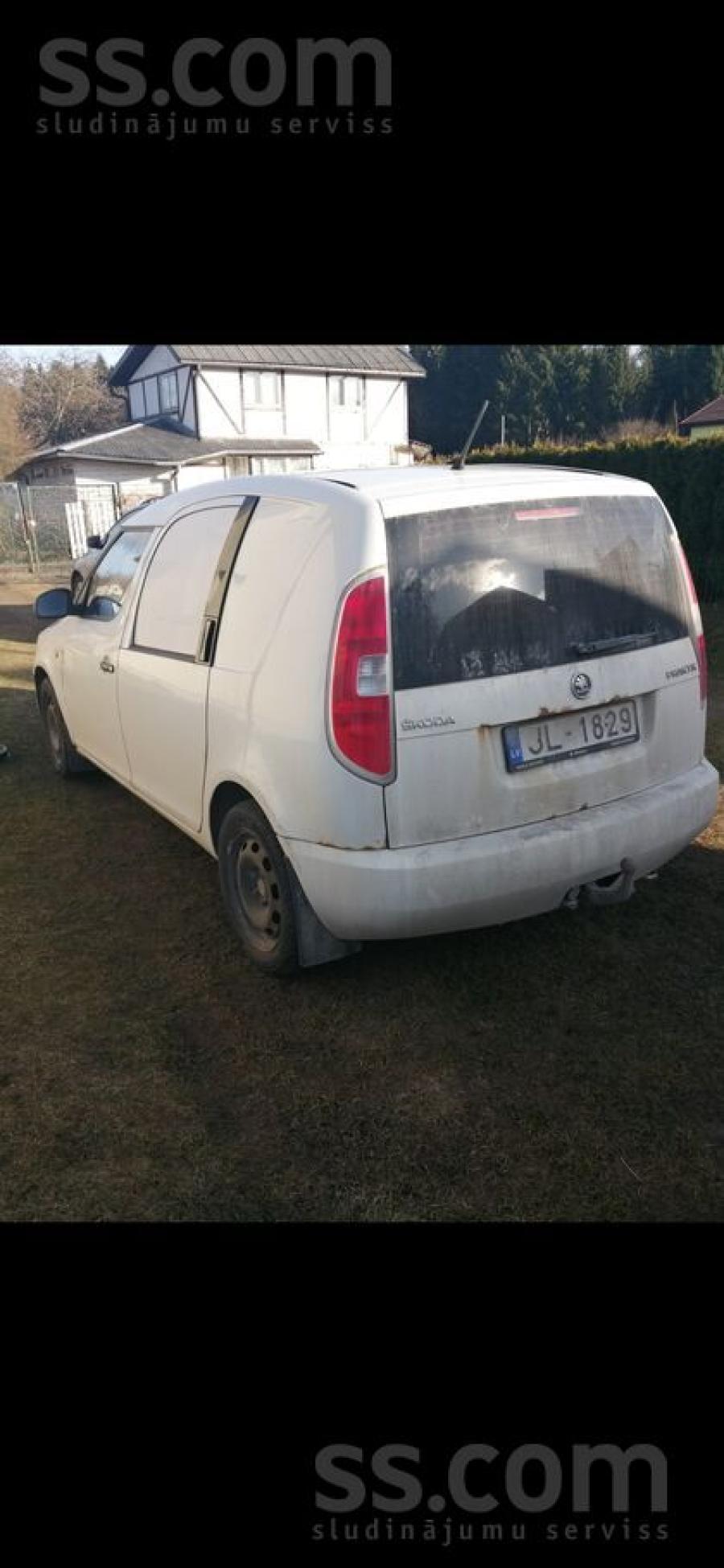 Balts Skoda Praktik 2013 Talsi, ar dzinēja tilpumu 1.60 L un nobraukumu 304 tūkst. km par 600 €, foto 4 vietnē AUTOMOTO.COM.LV