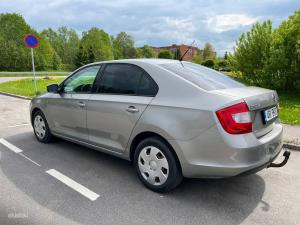 Smilšu krāsa Skoda Rapid 2013 Sillamē, ar dzinēja tilpumu 1.20 L un nobraukumu 220 tūkst. km par 3350 €, foto 10 vietnē AUTOMOTO.COM.LV