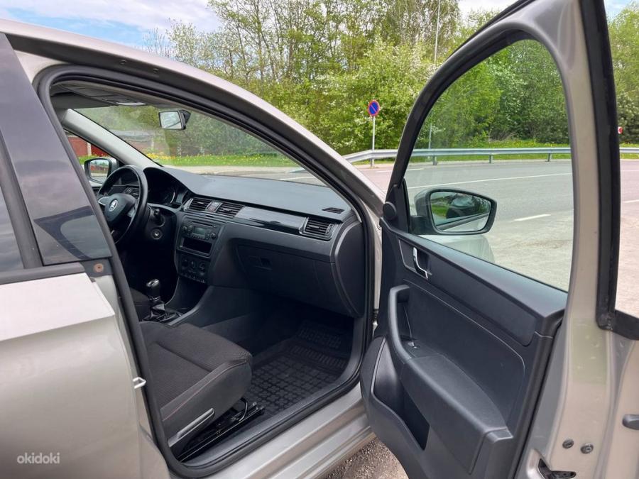 Smilšu krāsa Skoda Rapid 2013 Sillamē, ar dzinēja tilpumu 1.20 L un nobraukumu 220 tūkst. km par 3350 €, foto 14 vietnē AUTOMOTO.COM.LV