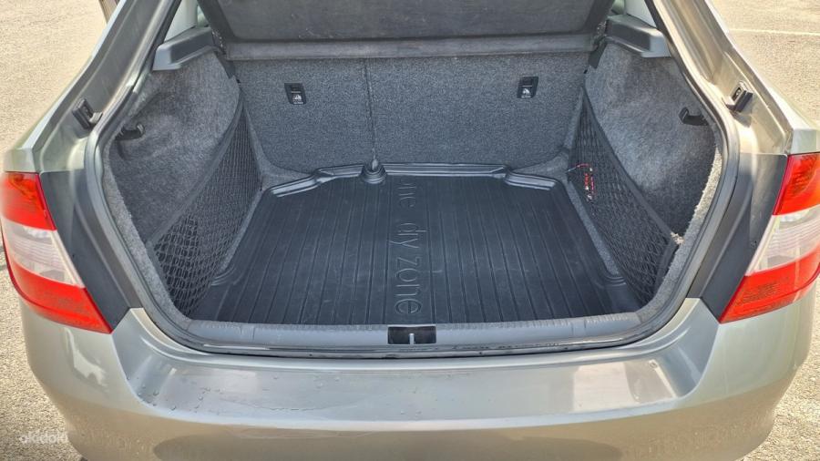 Smilšu krāsa Skoda Rapid 2013 Sillamē, ar dzinēja tilpumu 1.20 L un nobraukumu 220 tūkst. km par 3350 €, foto 17 vietnē AUTOMOTO.COM.LV
