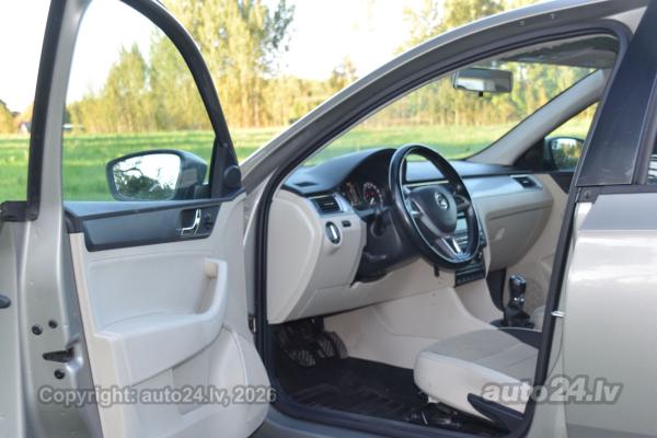 Beige Skoda Rapid 2015 in Viljandi, with an engine capacity of 1.20 L and mileage of 148 thousand km for 6990 €, photo 7 on AUTOMOTO.COM.LV