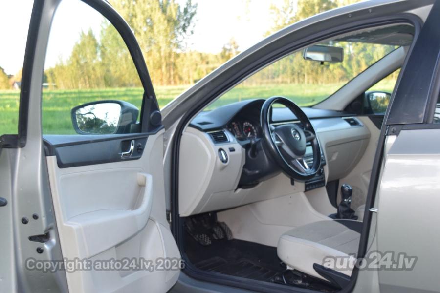 Smilšu krāsa Skoda Rapid 2015 Viljandi, ar dzinēja tilpumu 1.20 L un nobraukumu 148 tūkst. km par 6990 €, foto 7 vietnē AUTOMOTO.COM.LV