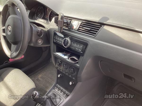 Beige Skoda Rapid 2017 in Tallinn, with an engine capacity of 1.20 L and mileage of 62 thousand km for 7500 €, photo 5 on AUTOMOTO.COM.LV