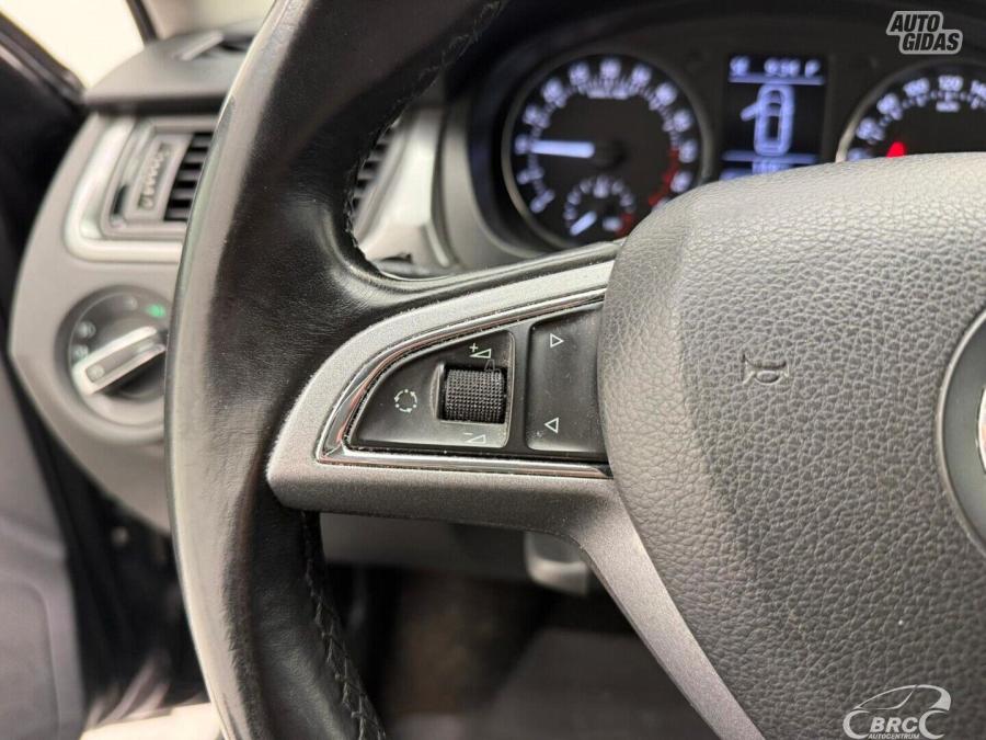 Melns Skoda Rapid 2013 Avižieniai, ar dzinēja tilpumu 1.60 L un nobraukumu 291 tūkst. km par 4600 €, foto 9 vietnē AUTOMOTO.COM.LV