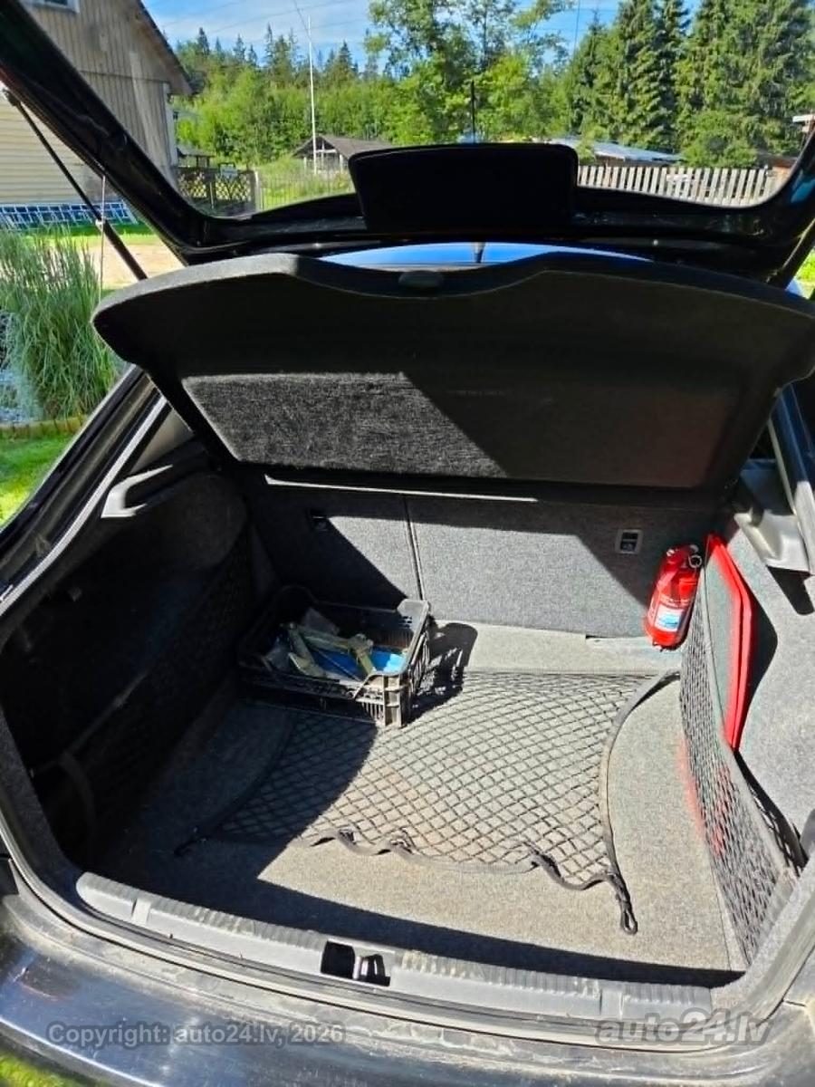 Black Skoda Rapid 2014 in Tallinn, with an engine capacity of 1.20 L and mileage of 119 thousand km for 4490 €, photo 7 on AUTOMOTO.COM.LV