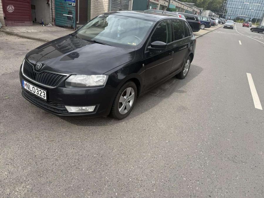 Черный Шкода Рапид 2014 в Вильнюс, объемом двигателя 0.00 л и пробегом 290 тыс. км за 4150 €, фото 3 на AUTOMOTO.COM.LV