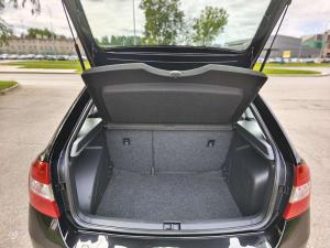 Black Skoda Rapid 2014 in Siauliai, with an engine capacity of 1.60 L and mileage of 299 thousand km for 4200 €, photo 17 on AUTOMOTO.COM.LV
