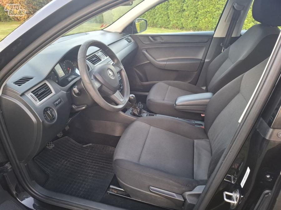 Melns Skoda Rapid 2015 Vilkaviškis, ar dzinēja tilpumu 1.20 L un nobraukumu 209 tūkst. km par 4200 €, foto 10 vietnē AUTOMOTO.COM.LV