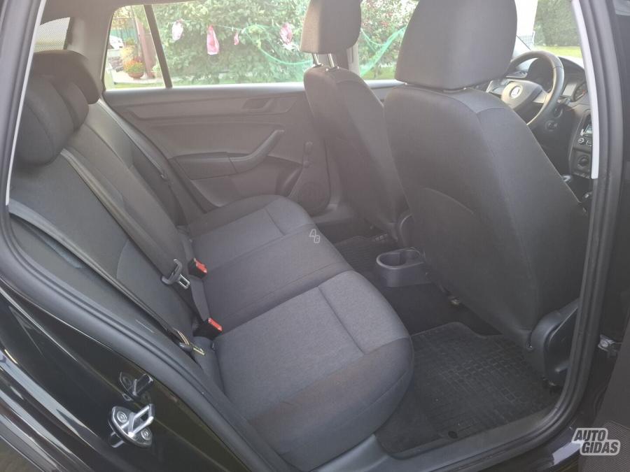 Melns Skoda Rapid 2015 Vilkaviškis, ar dzinēja tilpumu 1.20 L un nobraukumu 209 tūkst. km par 4200 €, foto 12 vietnē AUTOMOTO.COM.LV