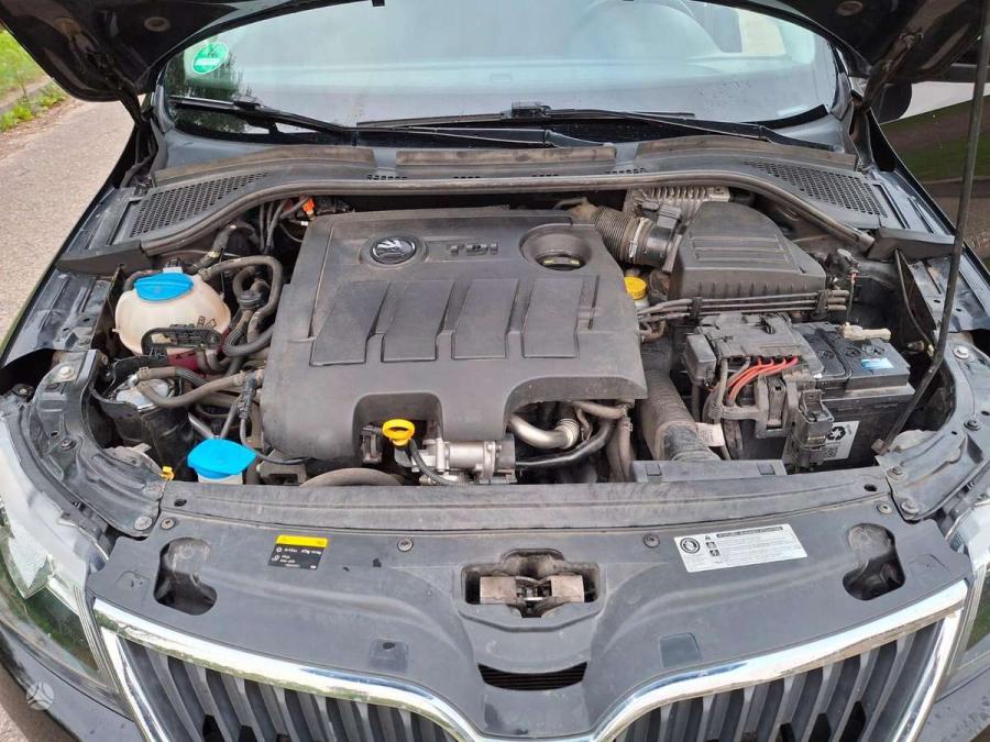 Melns Skoda Rapid 2015 Radviliškis, ar dzinēja tilpumu 1.60 L un nobraukumu 206 tūkst. km par 4900 €, foto 11 vietnē AUTOMOTO.COM.LV