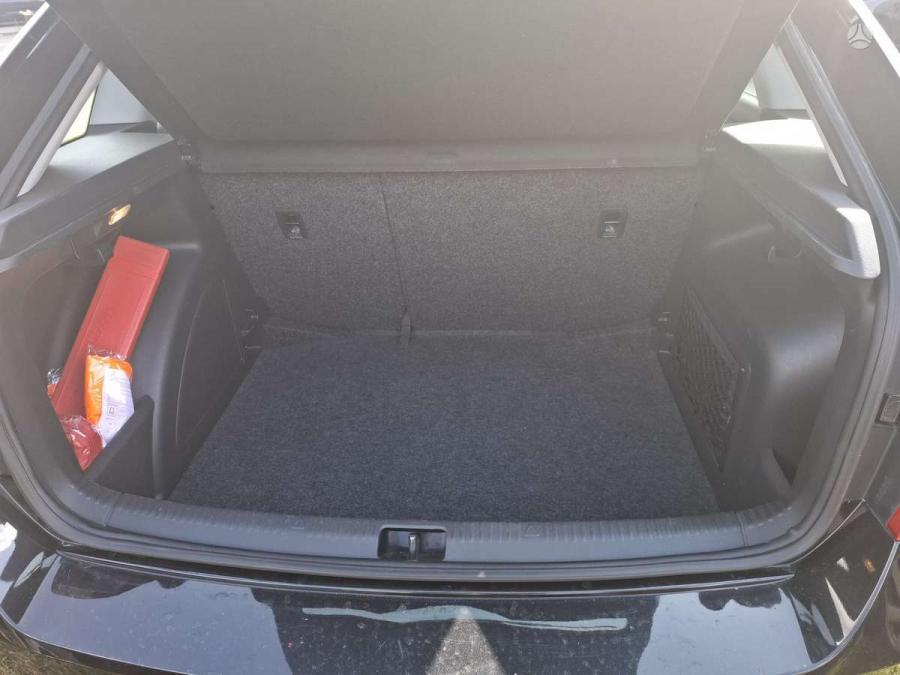 Melns Skoda Rapid 2015 Radviliškis, ar dzinēja tilpumu 1.60 L un nobraukumu 206 tūkst. km par 4900 €, foto 19 vietnē AUTOMOTO.COM.LV