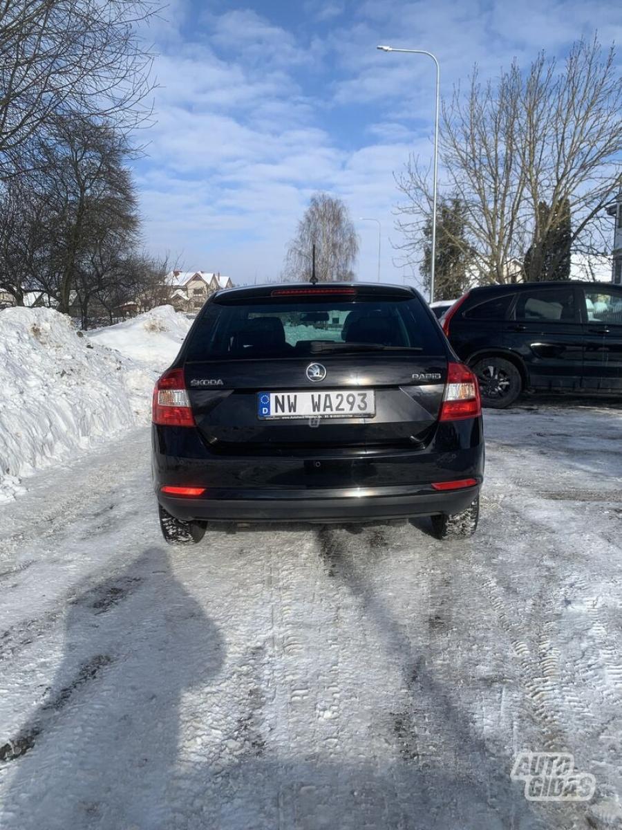 Black Skoda Rapid 2016 in Siauliai, with an engine capacity of 1.40 L and mileage of 275 thousand km for 4700 €, photo 4 on AUTOMOTO.COM.LV