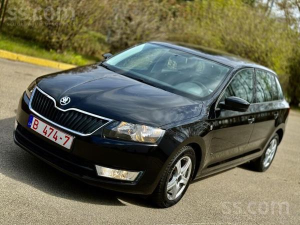 Black Skoda Rapid 2016 in Riga, with an engine capacity of 1.20 L and mileage of 190 thousand km for 5790 €, photo 3 on AUTOMOTO.COM.LV