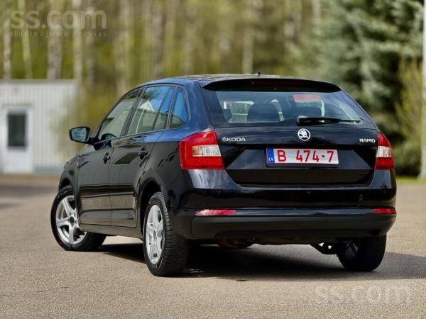 Black Skoda Rapid 2016 in Riga, with an engine capacity of 1.20 L and mileage of 190 thousand km for 5790 €, photo 6 on AUTOMOTO.COM.LV