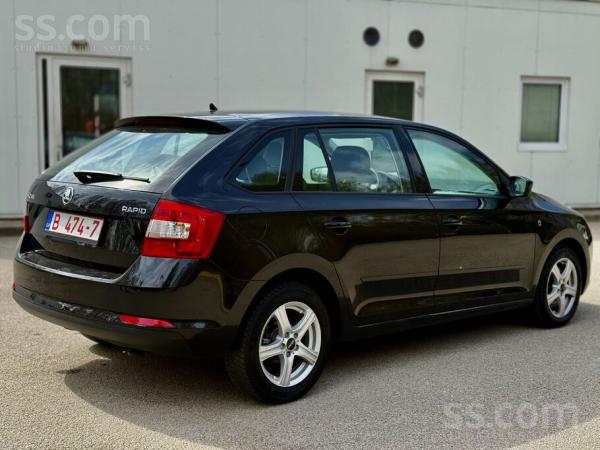 Black Skoda Rapid 2016 in Riga, with an engine capacity of 1.20 L and mileage of 190 thousand km for 5790 €, photo 9 on AUTOMOTO.COM.LV