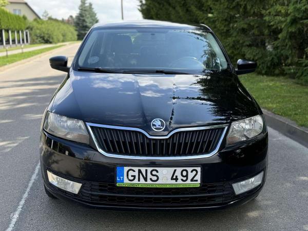 Melns Skoda Rapid 2013 Mažeikiai, ar dzinēja tilpumu 1.20 L un nobraukumu 181 tūkst. km par 3300 €, foto 4 vietnē AUTOMOTO.COM.LV