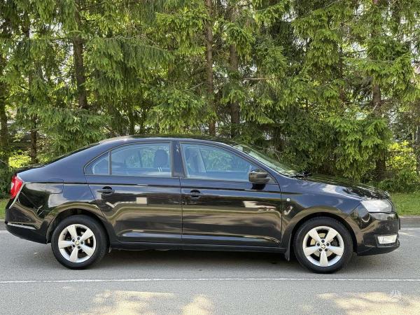 Melns Skoda Rapid 2013 Mažeikiai, ar dzinēja tilpumu 1.20 L un nobraukumu 181 tūkst. km par 3300 €, foto 6 vietnē AUTOMOTO.COM.LV