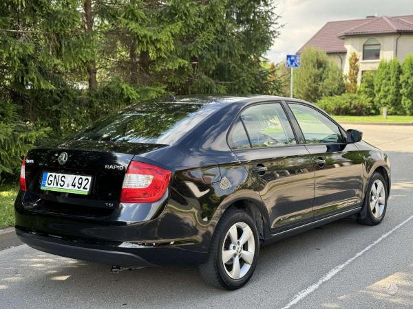 Melns Skoda Rapid 2013 Mažeikiai, ar dzinēja tilpumu 1.20 L un nobraukumu 181 tūkst. km par 3300 €, foto 7 vietnē AUTOMOTO.COM.LV