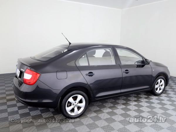 Melns Skoda Rapid 2014 Tallina, ar dzinēja tilpumu 1.40 L un nobraukumu 59 tūkst. km par 4999 €, foto 4 vietnē AUTOMOTO.COM.LV