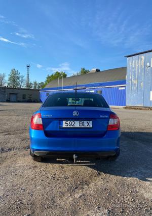 Blue Skoda Rapid 2014 in Rakvere, with an engine capacity of 1.20 L and mileage of 190 thousand km for 4500 €, photo 7 on AUTOMOTO.COM.LV