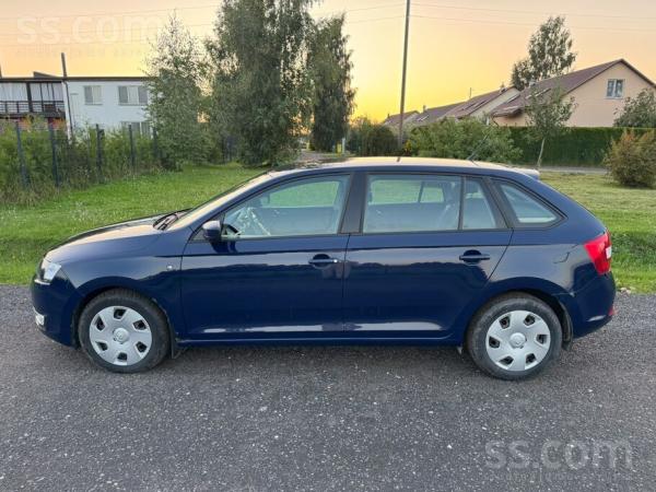 Zils Skoda Rapid 2014 Ogre, ar dzinēja tilpumu 1.20 L un nobraukumu 126 tūkst. km par 5500 €, foto 4 vietnē AUTOMOTO.COM.LV
