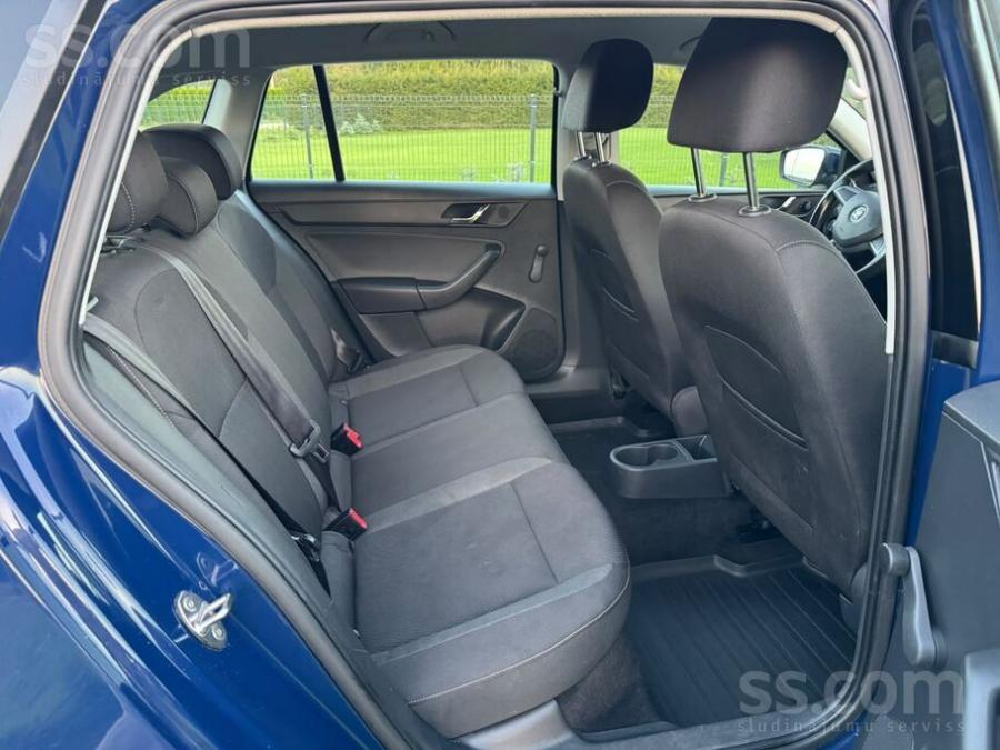 Zils Skoda Rapid 2014 Ogre, ar dzinēja tilpumu 1.20 L un nobraukumu 126 tūkst. km par 5500 €, foto 11 vietnē AUTOMOTO.COM.LV