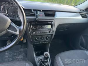 Zils Skoda Rapid 2014 Ogre, ar dzinēja tilpumu 1.20 L un nobraukumu 126 tūkst. km par 5500 €, foto 13 vietnē AUTOMOTO.COM.LV