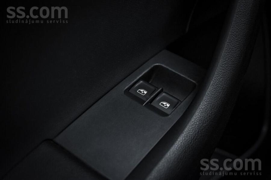Blue Skoda Rapid 2015 in Riga, with an engine capacity of 1.40 L and mileage of 264 thousand km for 6490 €, photo 26 on AUTOMOTO.COM.LV