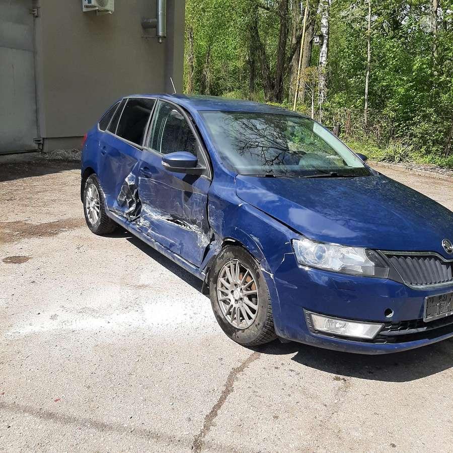 Zils Skoda Rapid 2015 Kėdainiai, ar dzinēja tilpumu 1.20 L un nobraukumu 186 tūkst. km par 2299 €, foto 5 vietnē AUTOMOTO.COM.LV