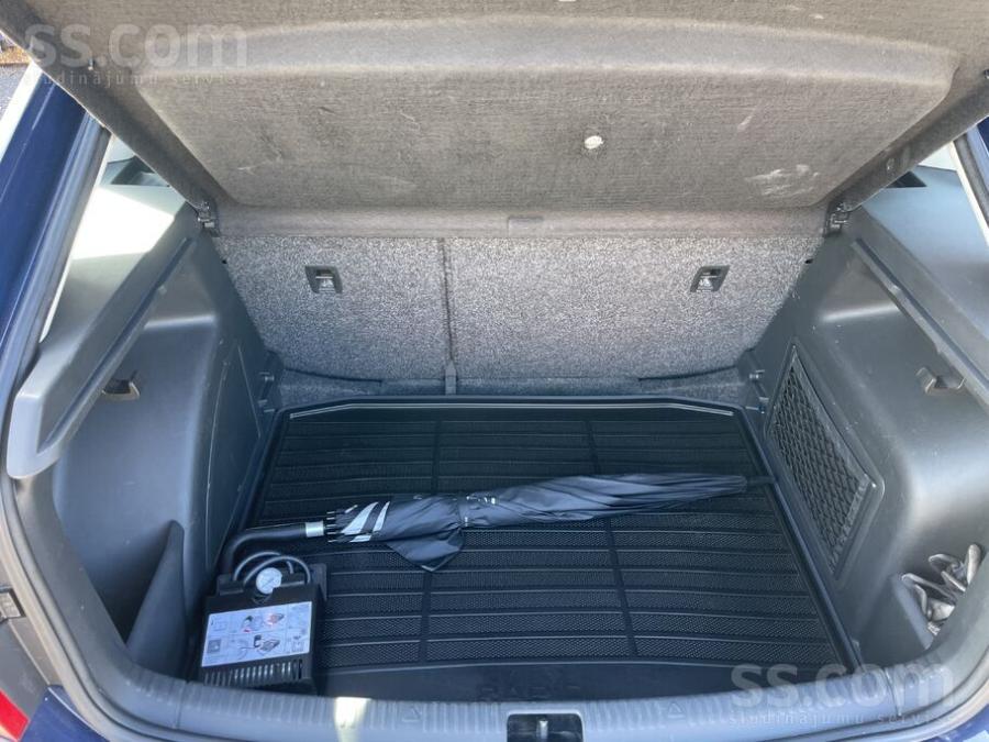 Zils Skoda Rapid 2016 Rīga, ar dzinēja tilpumu 1.20 L un nobraukumu 302 tūkst. km par 4500 €, foto 19 vietnē AUTOMOTO.COM.LV