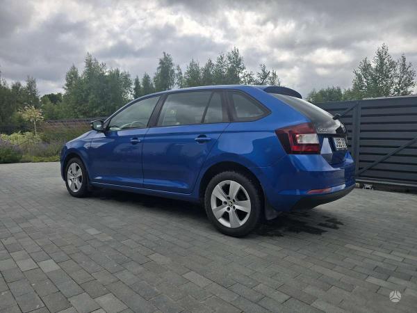 Zils Skoda Rapid 2017 Viļņa, ar dzinēja tilpumu 1.20 L un nobraukumu 98 tūkst. km par 6350 €, foto 1 vietnē AUTOMOTO.COM.LV