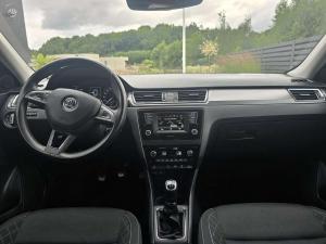 Blue Skoda Rapid 2017 in Vilnius, with an engine capacity of 1.20 L and mileage of 98 thousand km for 6350 €, photo 7 on AUTOMOTO.COM.LV