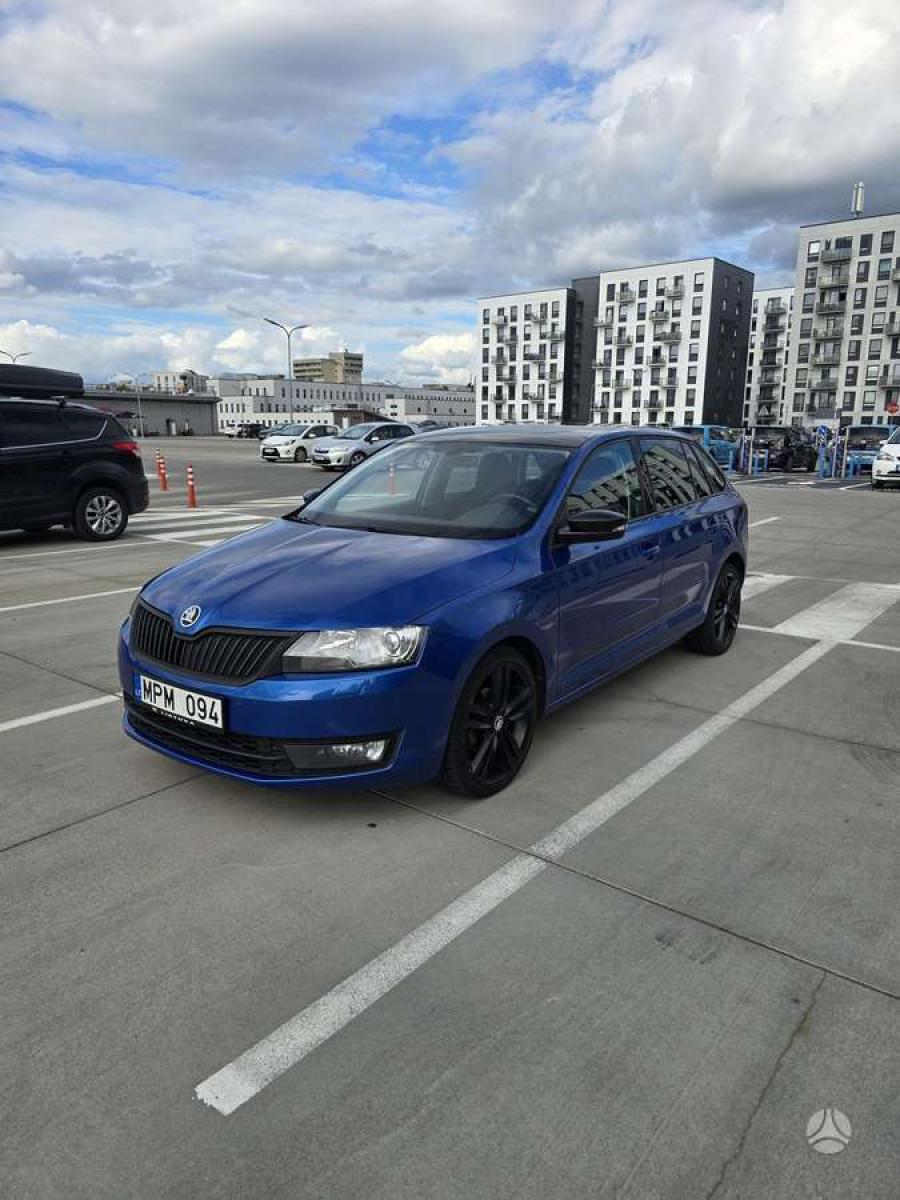 Blue Skoda Rapid 2017 in Vilnius, with an engine capacity of 1.40 L and mileage of 295 thousand km for 7500 €, photo 3 on AUTOMOTO.COM.LV