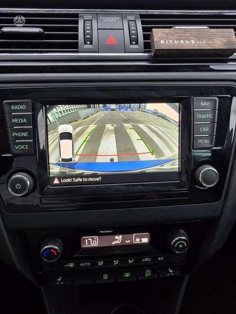 Blue Skoda Rapid 2017 in Vilnius, with an engine capacity of 1.40 L and mileage of 295 thousand km for 7500 €, photo 12 on AUTOMOTO.COM.LV