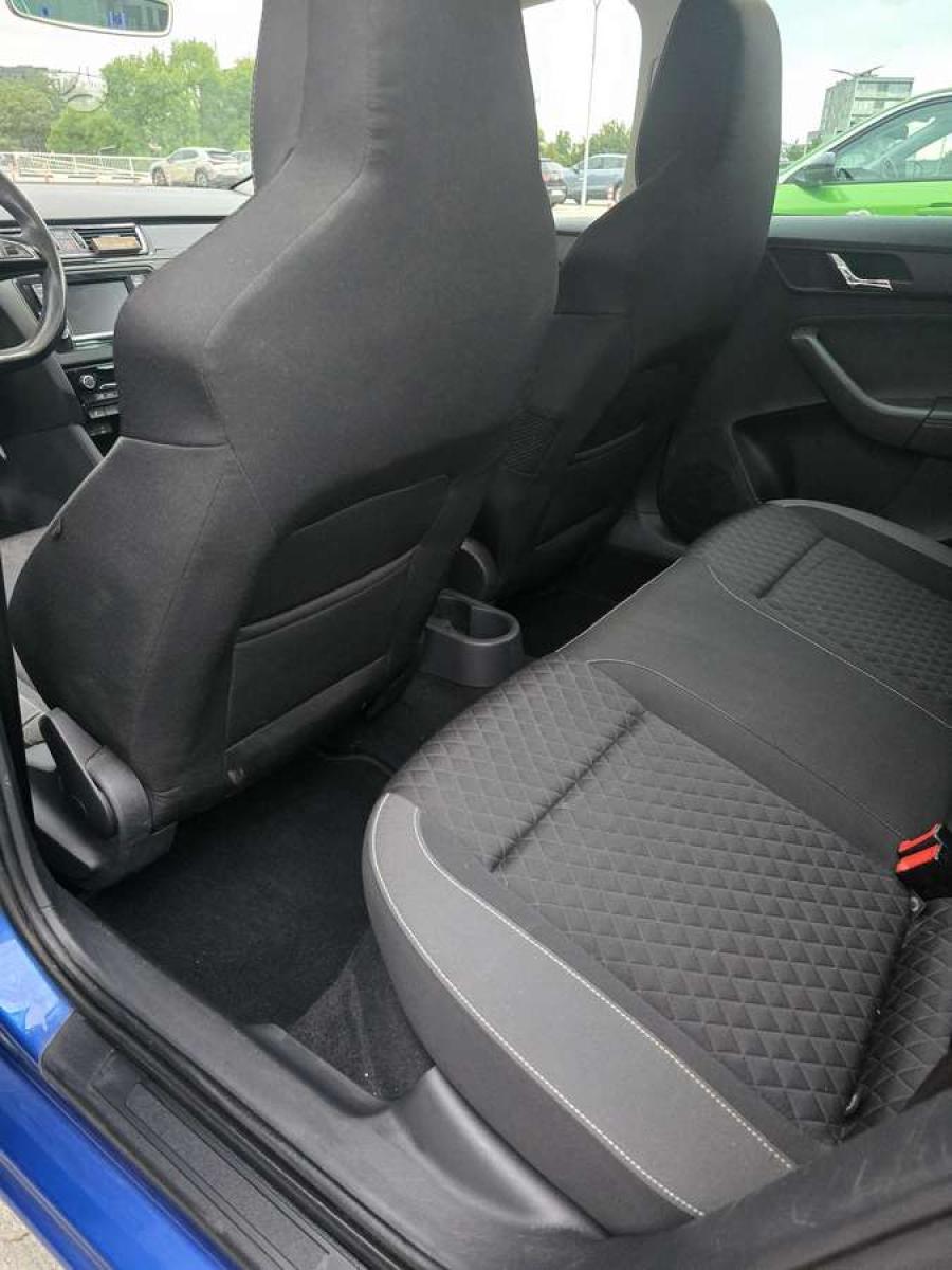 Blue Skoda Rapid 2017 in Vilnius, with an engine capacity of 1.40 L and mileage of 295 thousand km for 7500 €, photo 16 on AUTOMOTO.COM.LV