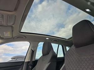 Blue Skoda Rapid 2017 in Vilnius, with an engine capacity of 1.40 L and mileage of 295 thousand km for 7500 €, photo 17 on AUTOMOTO.COM.LV