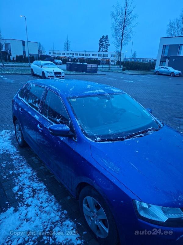 Blue Skoda Rapid 2018 in Tartu, with an engine capacity of 1.40 L and mileage of 44 thousand km for 12000 €, photo 3 on AUTOMOTO.COM.LV