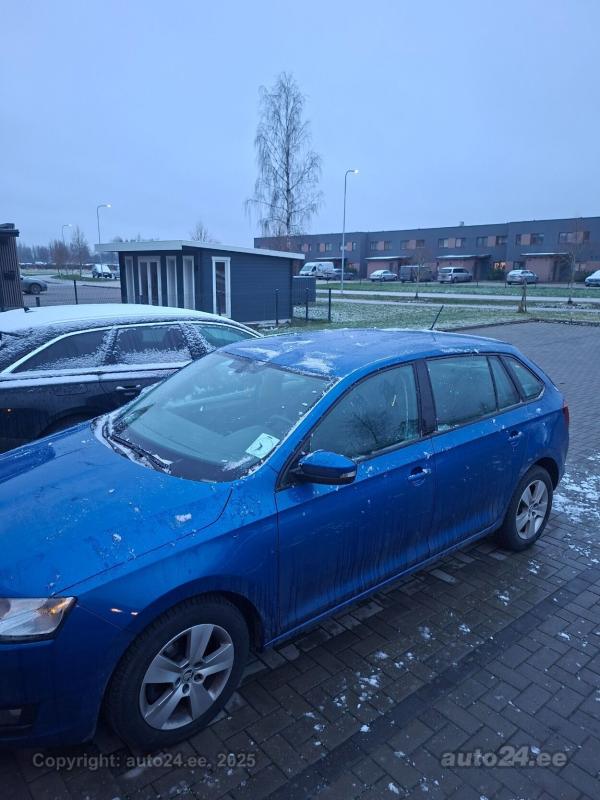 Blue Skoda Rapid 2018 in Tartu, with an engine capacity of 1.40 L and mileage of 44 thousand km for 12000 €, photo 4 on AUTOMOTO.COM.LV