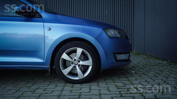 Blue Skoda Rapid 2013 in Riga, with an engine capacity of 1.60 L and mileage of 270 thousand km for 4000 €, photo 10 on AUTOMOTO.COM.LV