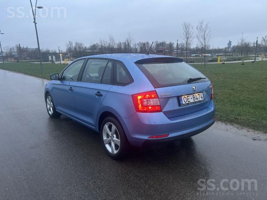 Blue Skoda Rapid 2015 in Riga, with an engine capacity of 1.40 L and mileage of 262 thousand km for 4300 €, photo 2 on AUTOMOTO.COM.LV