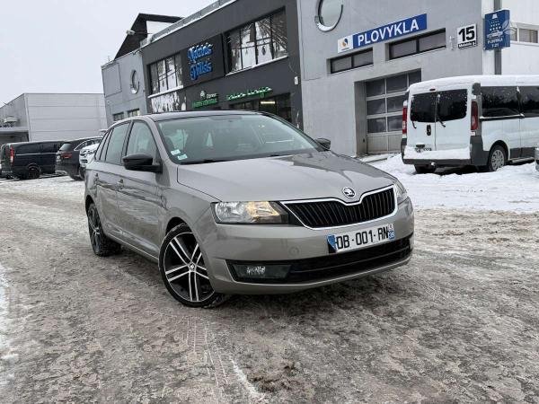 Brown Skoda Rapid 2013 in Panevezys, with an engine capacity of 1.60 L and mileage of 257 thousand km for 4990 €, photo 2 on AUTOMOTO.COM.LV