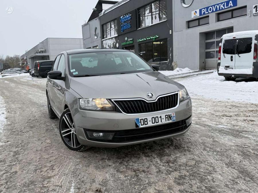 Brūns Skoda Rapid 2013 Panevēža, ar dzinēja tilpumu 1.60 L un nobraukumu 257 tūkst. km par 4990 €, foto 4 vietnē AUTOMOTO.COM.LV