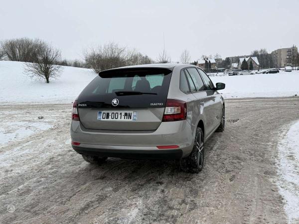 Brown Skoda Rapid 2013 in Panevezys, with an engine capacity of 1.60 L and mileage of 257 thousand km for 4990 €, photo 8 on AUTOMOTO.COM.LV