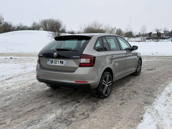 Brown Skoda Rapid 2013 in Panevezys, with an engine capacity of 1.60 L and mileage of 257 thousand km for 4990 €, photo 10 on AUTOMOTO.COM.LV