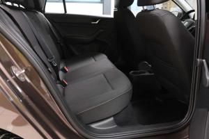 Brown Skoda Rapid 2016 in Vilnius, with an engine capacity of 1.20 L and mileage of 175 thousand km for 6900 €, photo 8 on AUTOMOTO.COM.LV