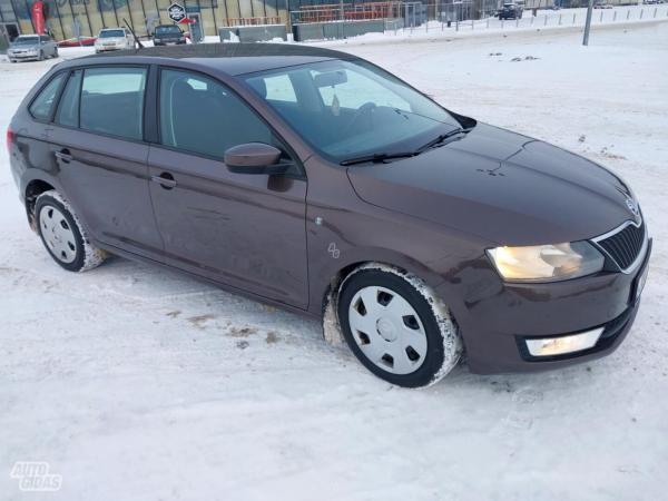 Brown Skoda Rapid 2016 in Siauliai, with an engine capacity of 1.60 L and mileage of 266 thousand km for 5700 €, photo 2 on AUTOMOTO.COM.LV