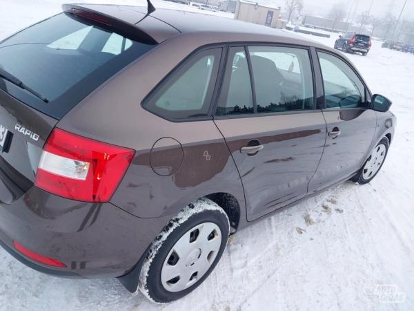 Brown Skoda Rapid 2016 in Siauliai, with an engine capacity of 1.60 L and mileage of 266 thousand km for 5700 €, photo 3 on AUTOMOTO.COM.LV