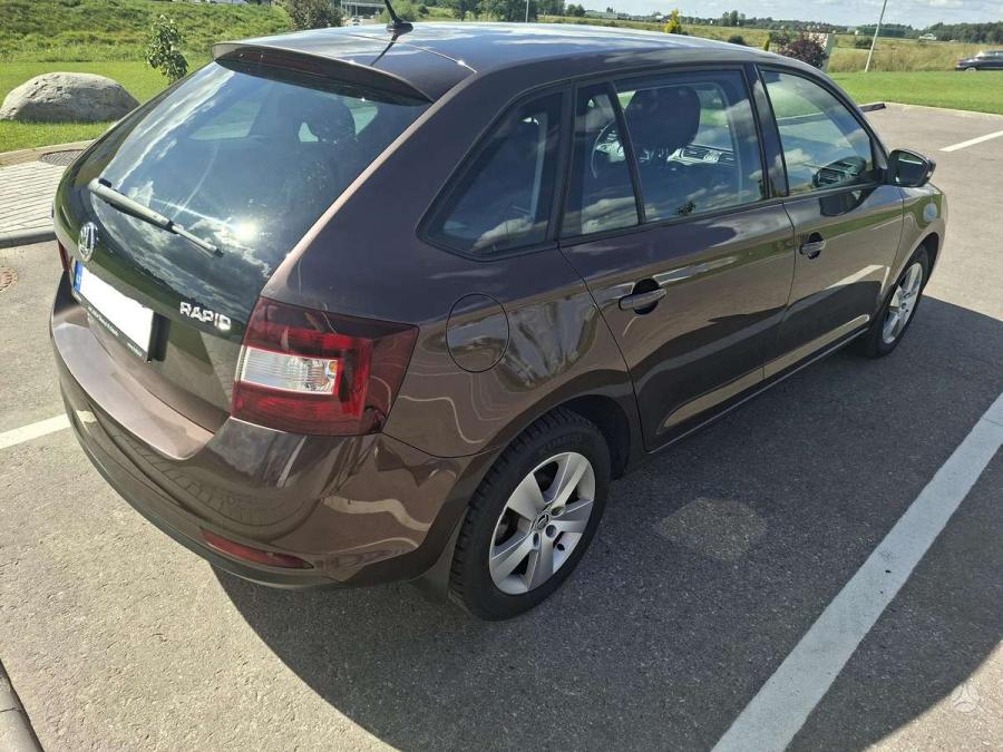 Brūns Skoda Rapid 2016 Viļņa, ar dzinēja tilpumu 1.20 L un nobraukumu 186 tūkst. km par 5500 €, foto 3 vietnē AUTOMOTO.COM.LV